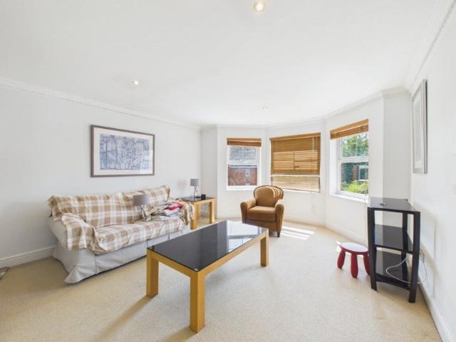 Apartment at Nightingale Walk, Windsor
