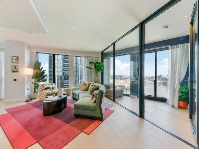 Apartment at Nine Elms Lane, Greater London