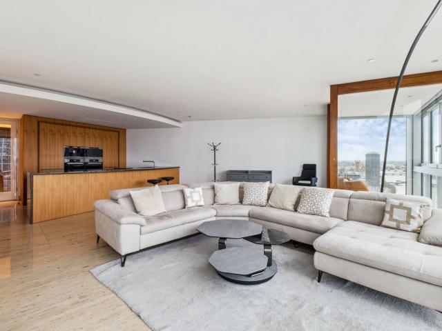 Apartment at Nine Elms Lane, Greater London