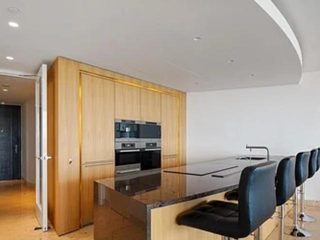 Apartment at Nine Elms Lane, Greater London