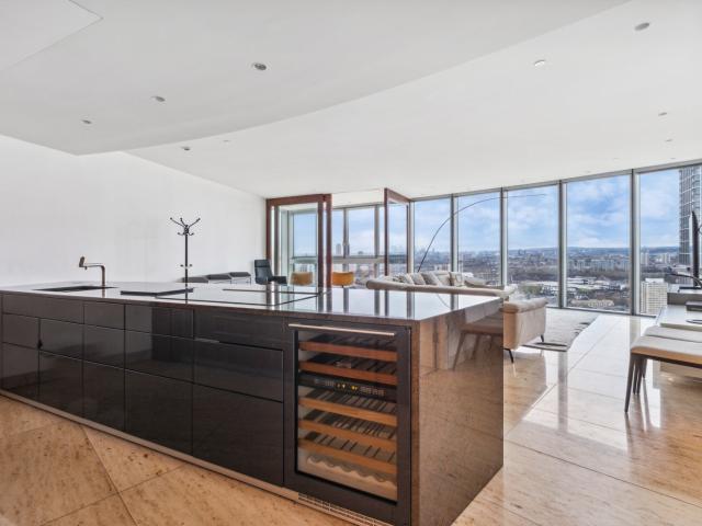 Apartment at Nine Elms Lane, Greater London