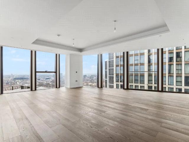 Apartment at Nine Elms Lane, Greater London