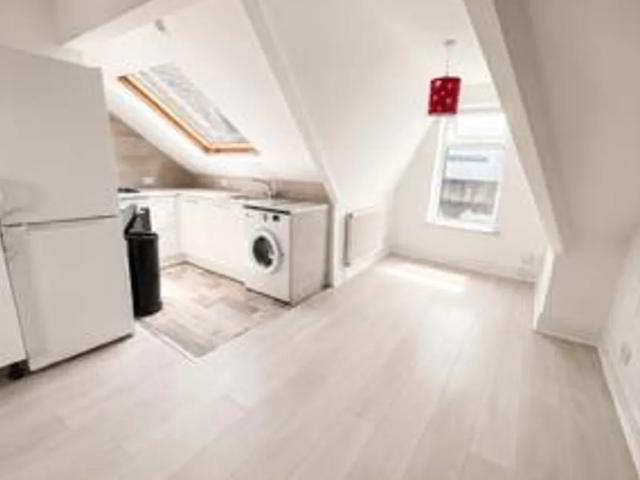 Apartment at Ninian Park Road, Cardiff