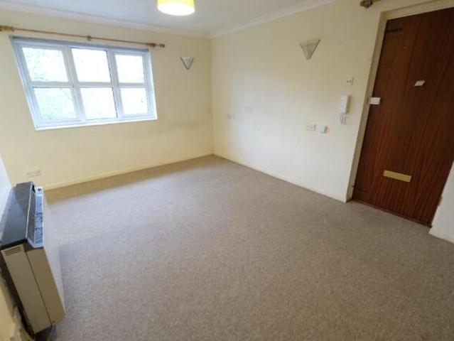 Apartment at Nutfield Court, Southampton