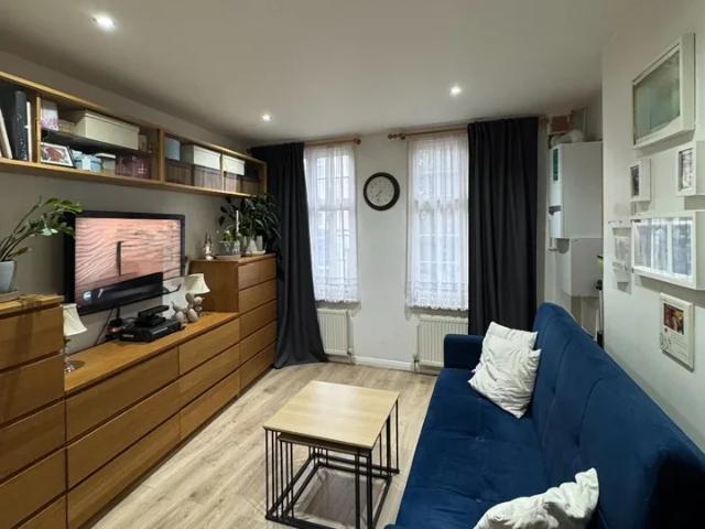 Apartment at Church Road, Greater London
