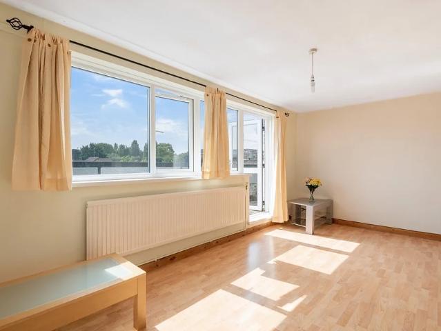 Apartment at Nursery Road, Greater London