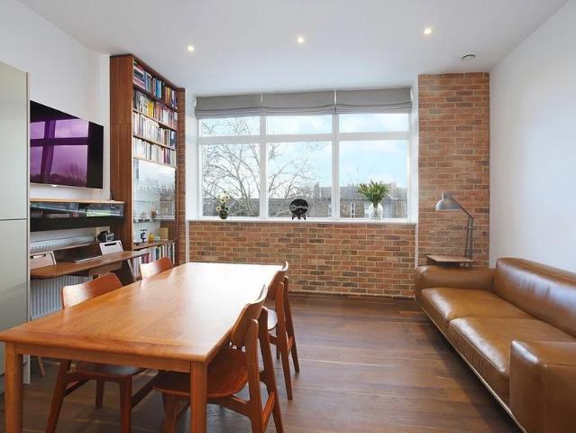 Apartment at Nyton Close, Greater London
