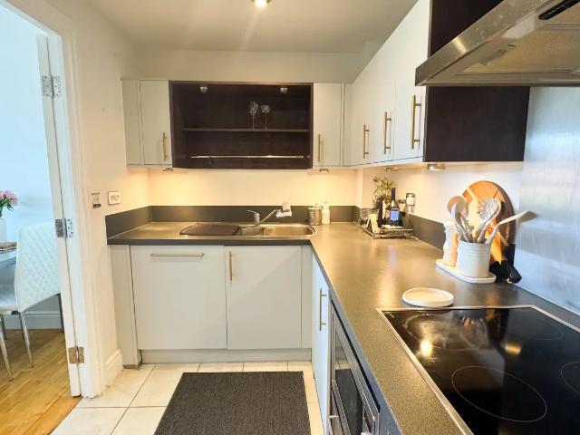 Apartment at Smugglers Way, Greater London