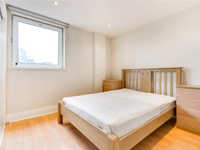 Apartment at Smugglers Way, Greater London