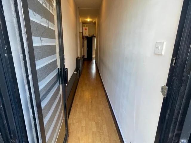 Apartment at Snakes Lane East, Greater London