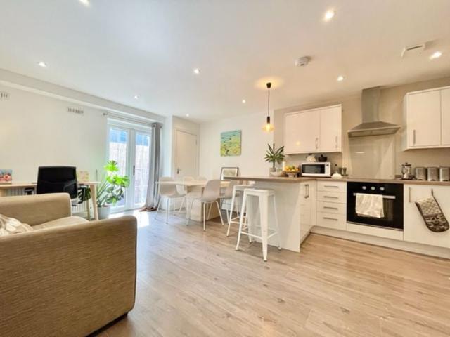 Apartment at Southwark Park Road, Greater London