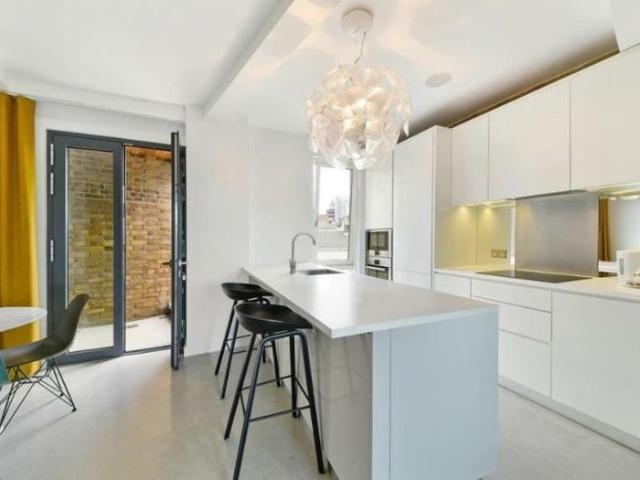 Apartment at Southwark Street, Greater London
