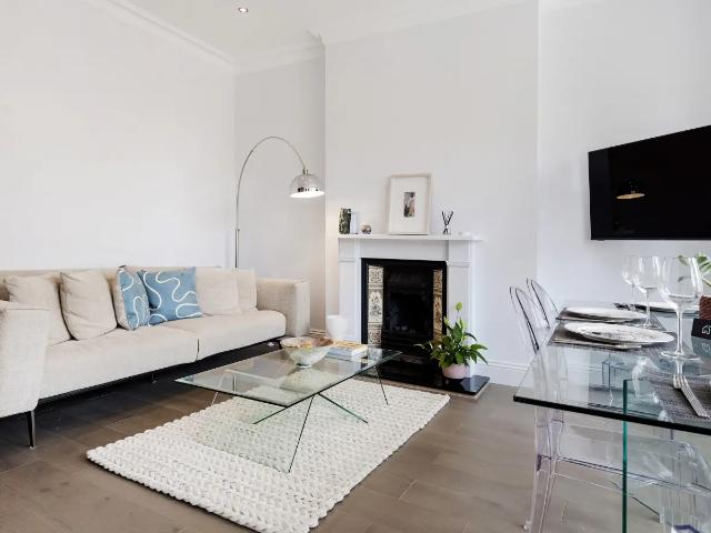 Apartment at Southwood Avenue, Greater London