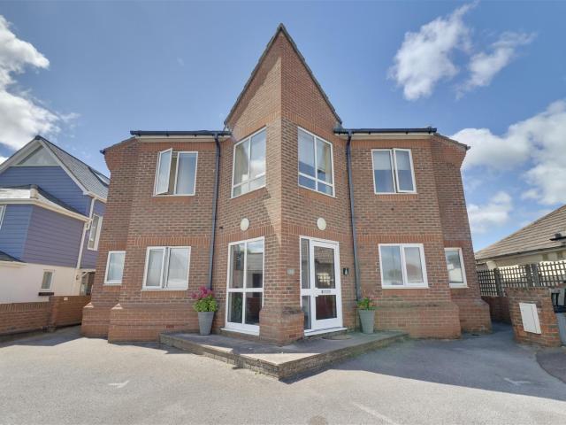 Apartment at Southwood Road, Mengham