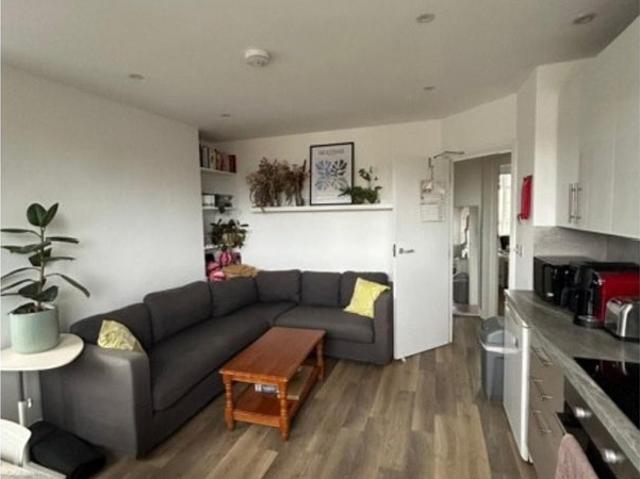 Apartment at South Courtyard, Greater London