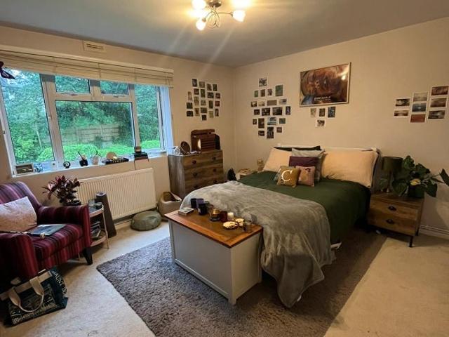 Apartment at South Close, Greater London