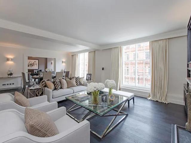 Apartment at South Audley Street, City of Westminster