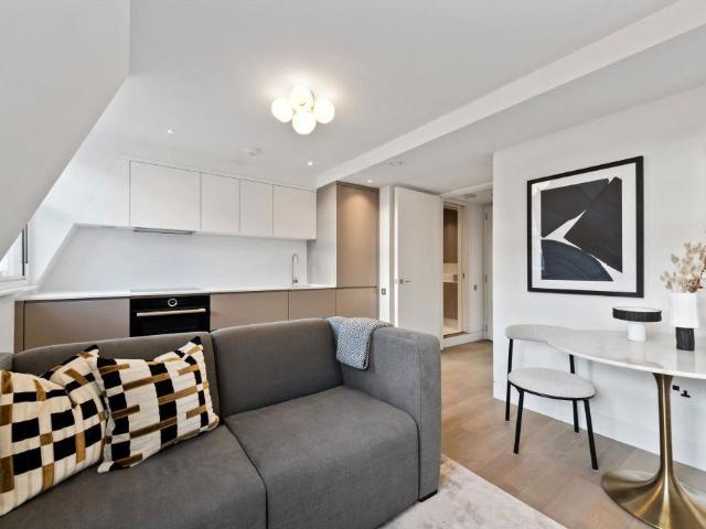Apartment at South Eaton Place, City of Westminster