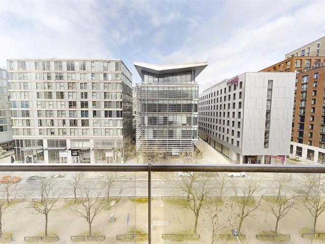 Apartment at South Fifth Street, Milton Keynes