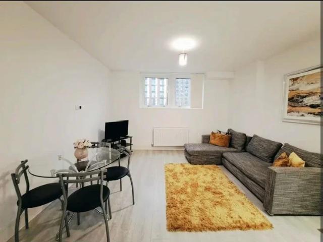 Apartment at South Fifth Street, Milton Keynes