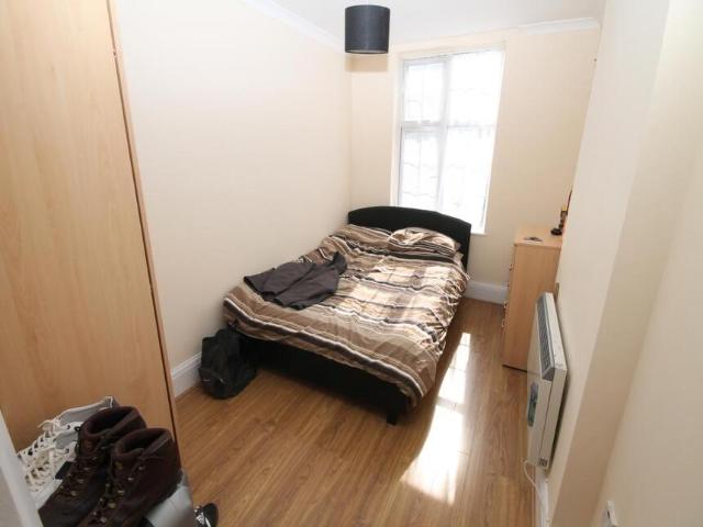 Apartment at South Street, Greater London