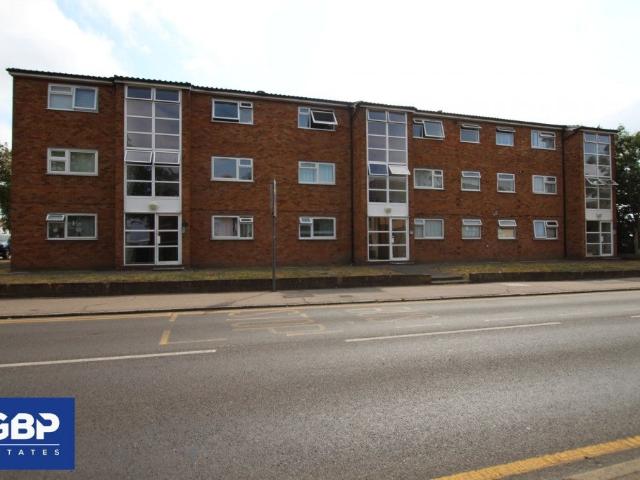 Apartment at South Street, Greater London