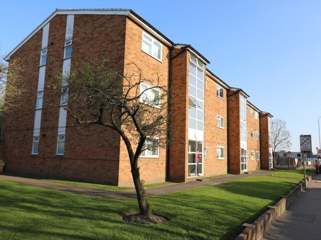 Apartment at South Street, Greater London