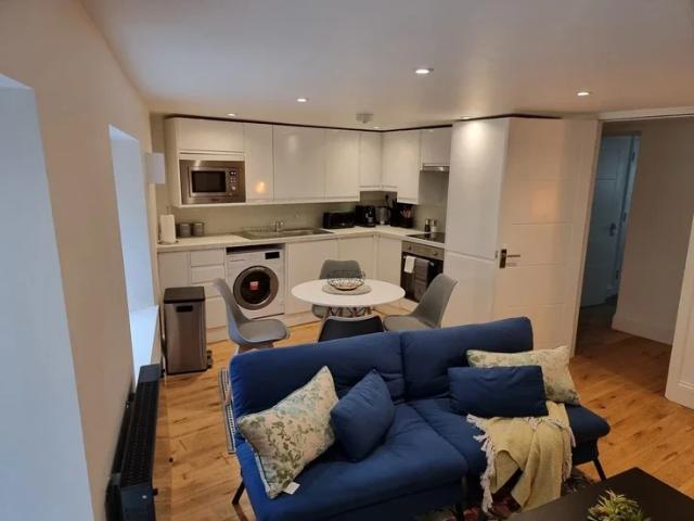 Apartment at South Street, Reading