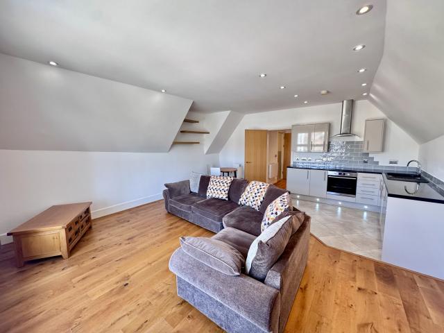 Apartment at South Parade, Nottingham