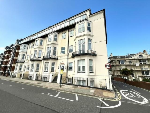 Apartment at South Parade, Portsmouth