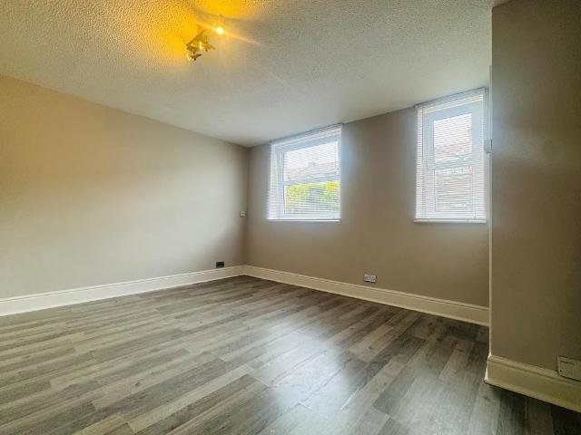 Apartment at South Parade, Portsmouth