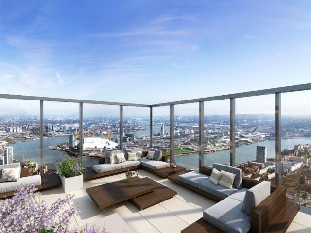 Apartment at South Quay Plaza, London