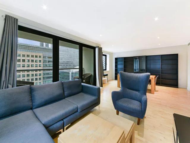 Apartment at South Quay Square, Greater London