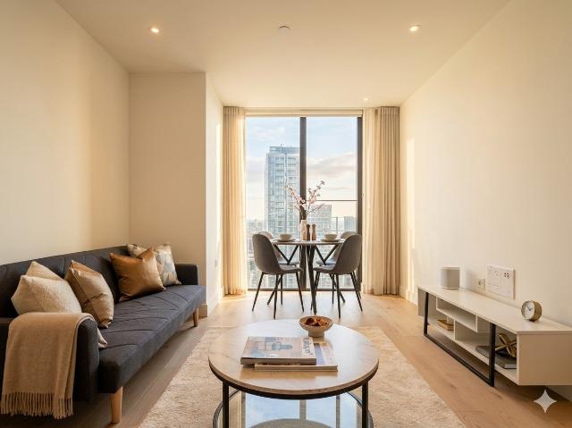Apartment at South Quay Square, Greater London