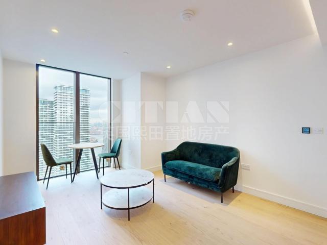 Apartment at South Quay Square, Greater London