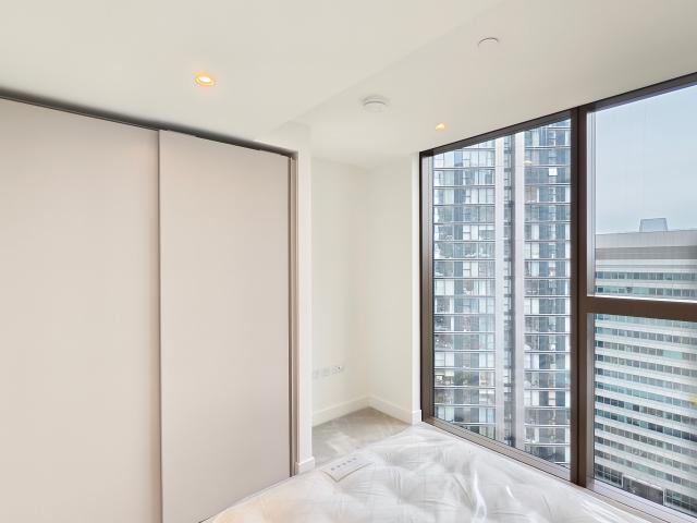 Apartment at South Quay Square, Greater London