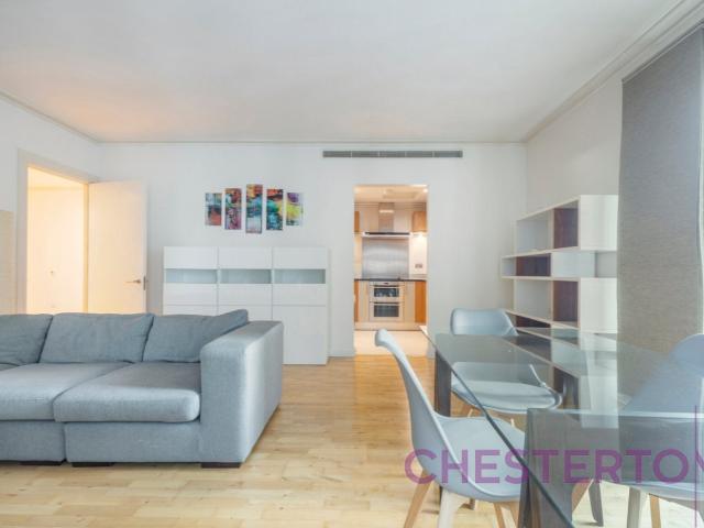 Apartment at South Quay Square, Greater London