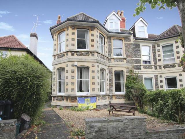 Apartment at South Road, Bristol