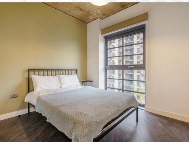 Apartment at South Way, Greater London