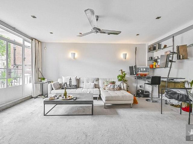 Apartment at Southampton Row, Greater London