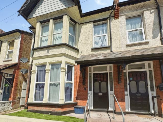 Apartment at Southchurch Road, Southend on Sea