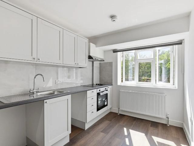 Apartment at Southend Lane, Greater London