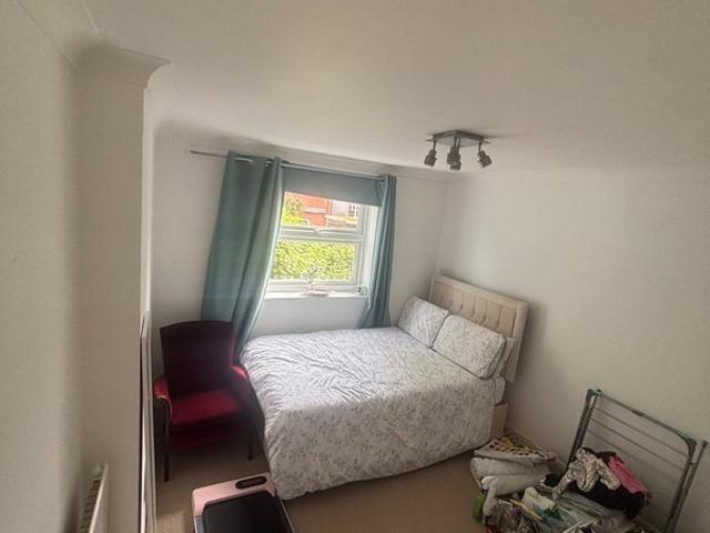 Apartment at Southfield Road, Bristol