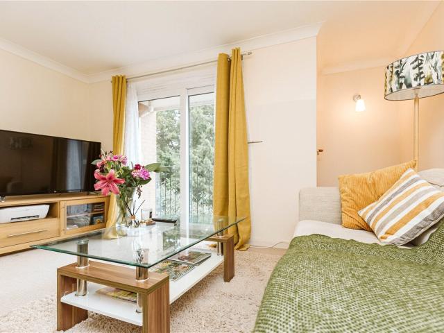 Apartment at Southfield Road, Bristol