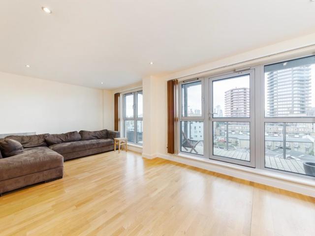 Apartment at Southgate Road, Greater London