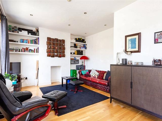 Apartment at Southgate Road, Greater London