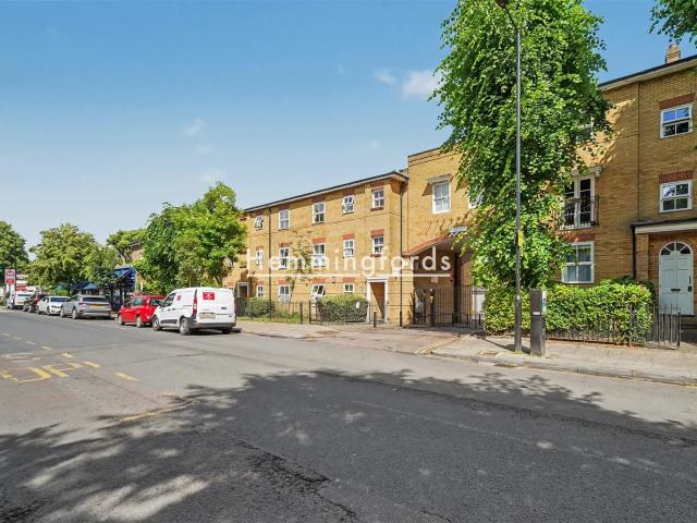 Apartment at Southgate Road, Greater London