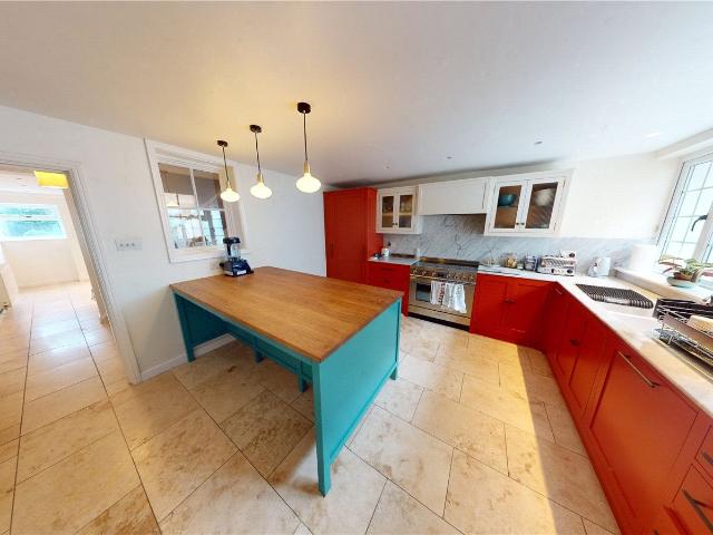 Apartment at Southleigh Road, Bristol