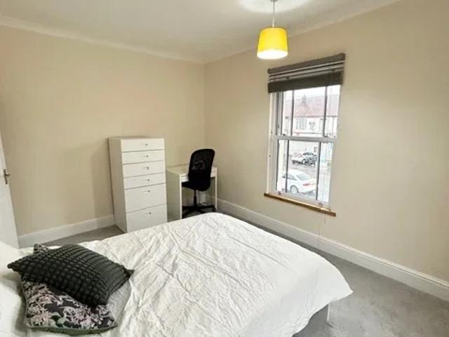Room at Southmead Road, Bristol