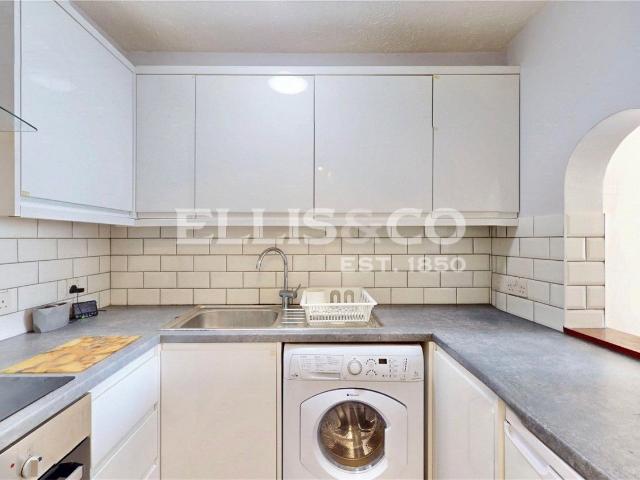 Apartment at Sovereign Grove, Greater London